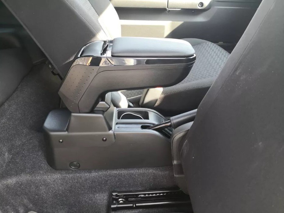 Suzuki Jimny 2019> Armster Armrests - Armster UK